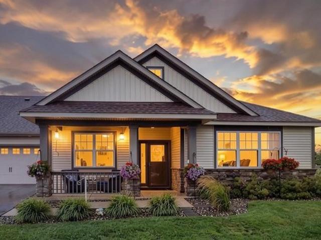 8004 64th St S, Cottage Grove, MN 55016