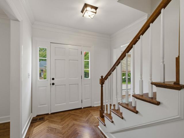 8005 Montcastle Dr