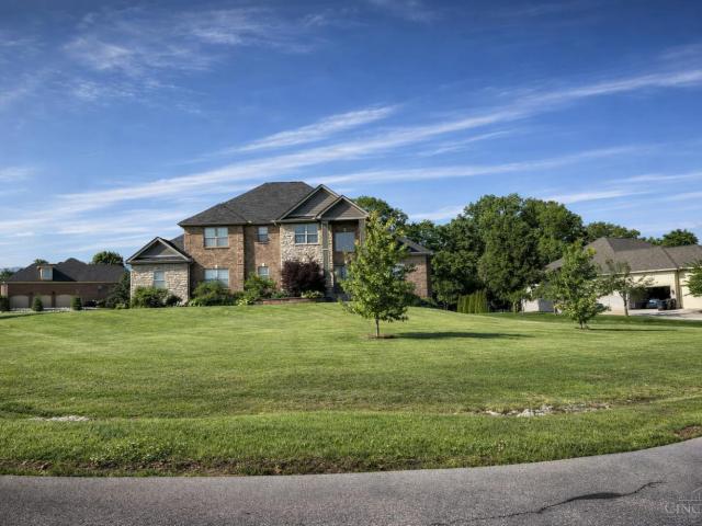 8005 Bending Willow Court