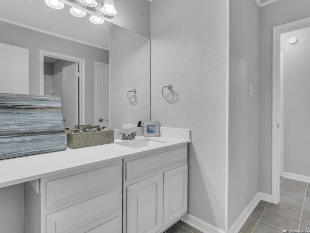 8005 Forest Cabin Studio Apartment for Rent at 8005 Forest Cabin, Live Oak, TX 78233