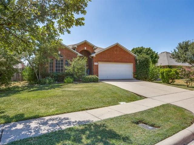 8005 Joshua Tree Ct, Arlington, TX 76002