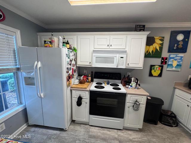 8005 Reagan Circle