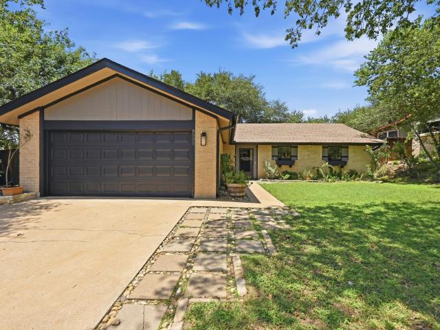 8005 Red Willow Dr