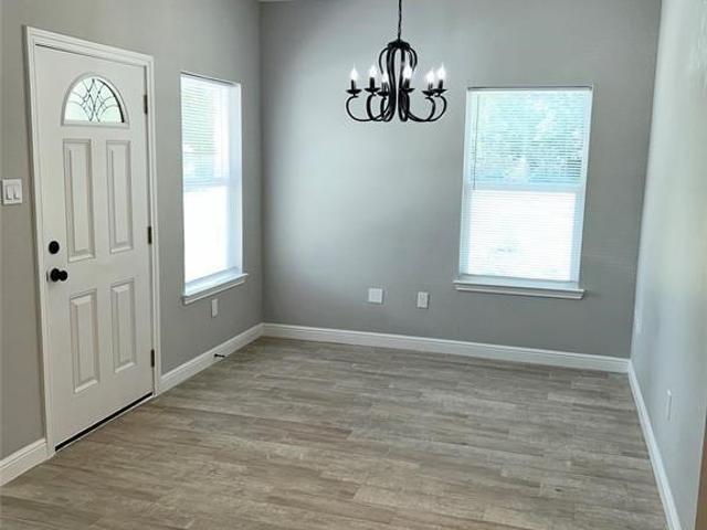 8006 Bowen St, Houston, TX 77051 | MLS #86103 | Compass