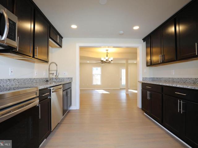 8006 Harbor Pl, Frederick, MD 21701 | MLS #MDFR2078