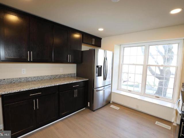 8006 Harbor Place
