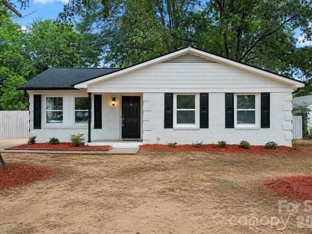 8006 Hemby Wood Dr, Indian Trail, NC 28079