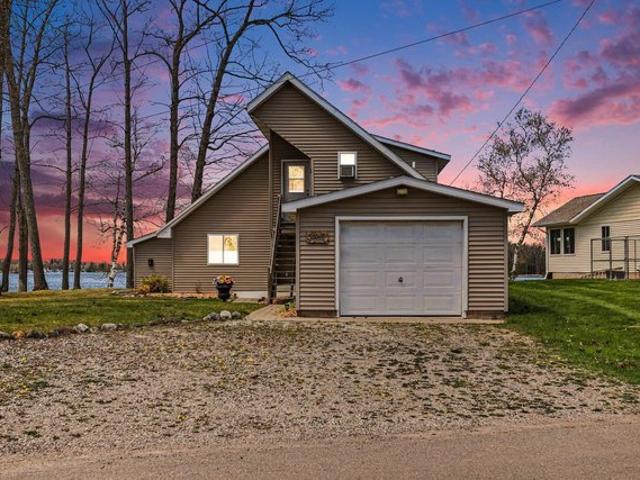 8006 Lakeside Blvd, Hale, MI 48739