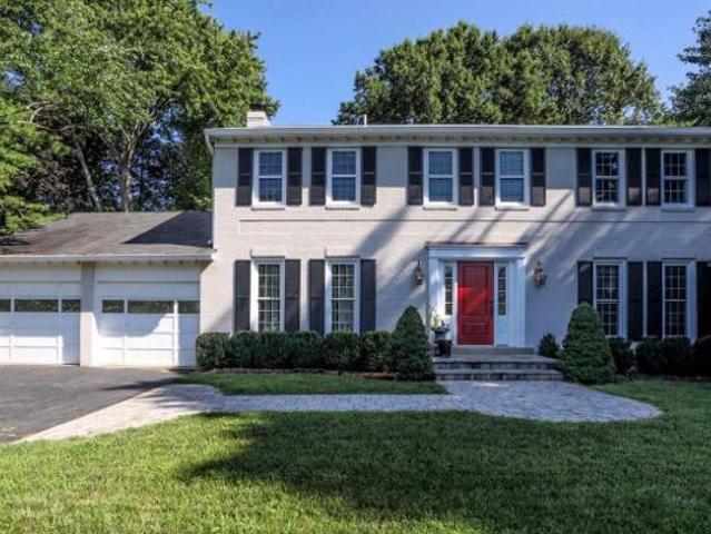 8006 Lewinsville Rd, McLean, VA 22102