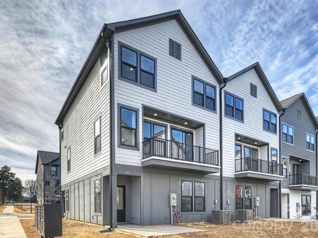 8006 Sansom Cir, Charlotte, NC 28213 | MLS #4343