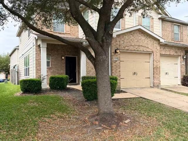 8006 Singing Sonnet Ln, Houston, TX 77072 | MLS #77917 | Compass