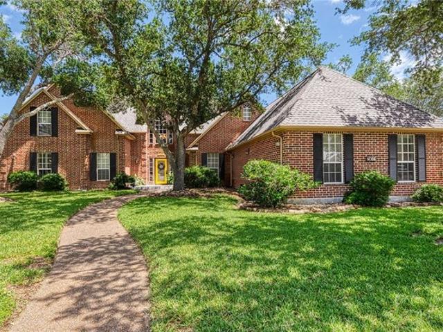8006 Villefranche Dr, Corpus Christi, TX 78414
