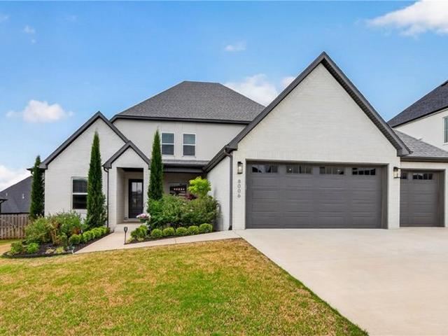 8006 W Claverton St, Rogers, AR 72758