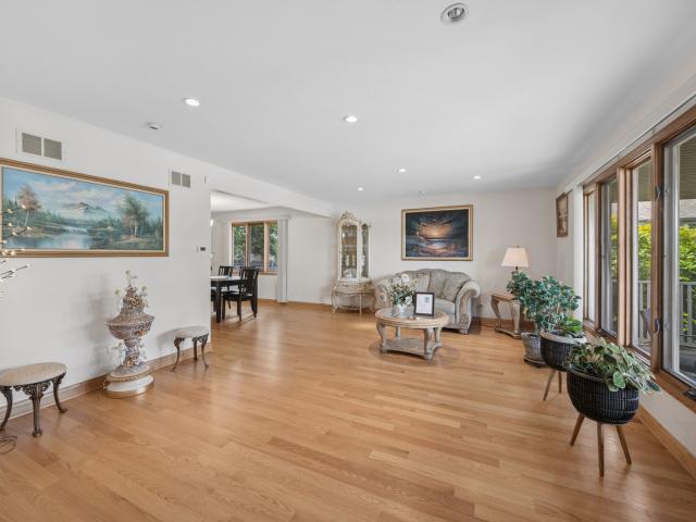 8007 Alexandria Drive