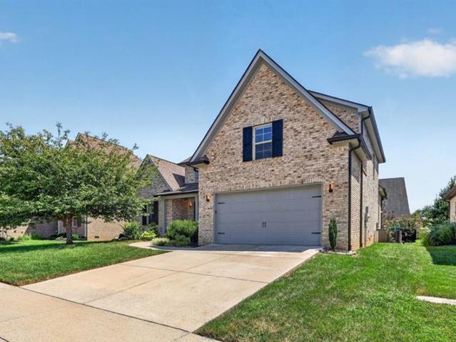 8007 June Apple Ln, Spring Hill, TN 37174