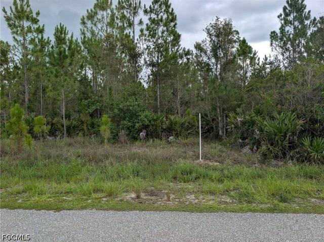 8007 Rolling Cir, Labelle, FL 33935