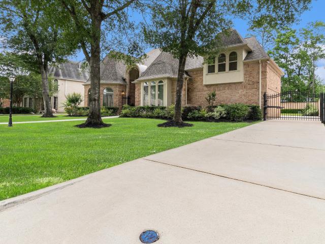 8007 Vintage Creek Drive