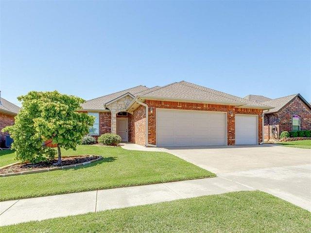 8008 NW 159th St, Edmond, OK 73013