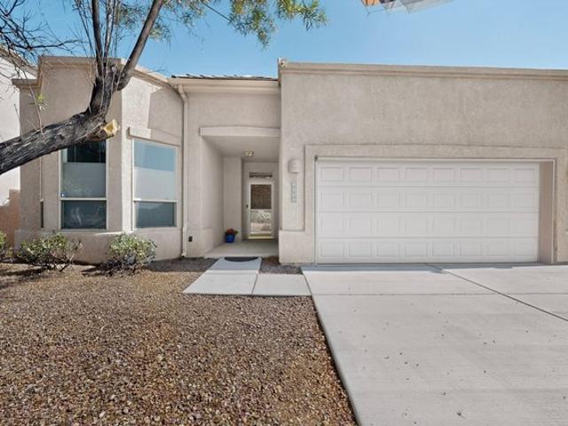8008 Oso Rico Rd NE, Albuquerque, NM 87122