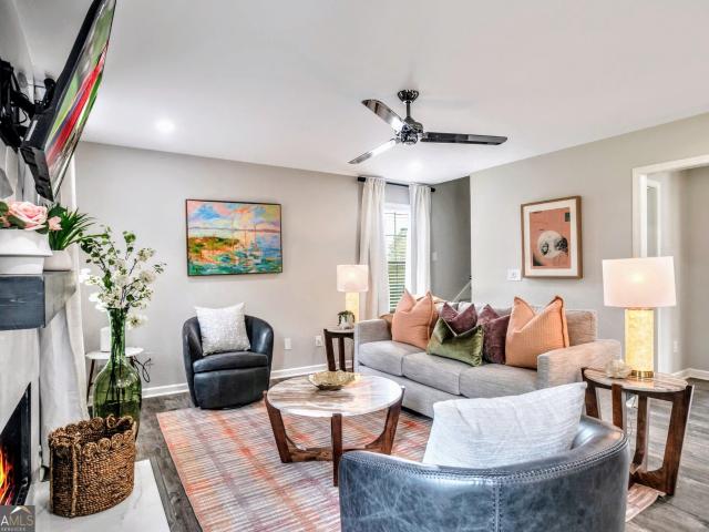 8008 Clearview Circle