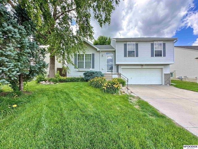 8008 S 161st Ter, Omaha, NE 68136