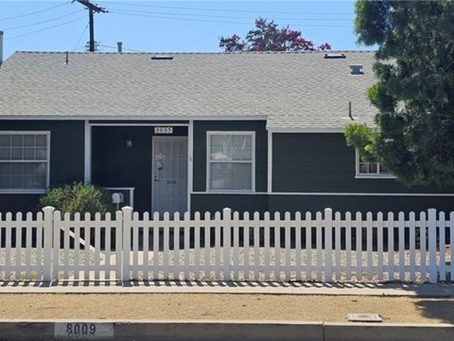 8009 Aldea Ave, Van Nuys, CA 91406