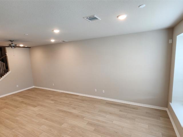 8009 Scanlan Trail