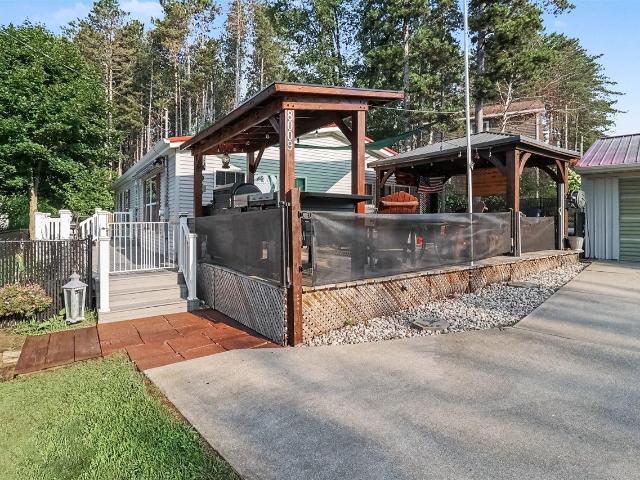 8009 W Lumberjack Drive