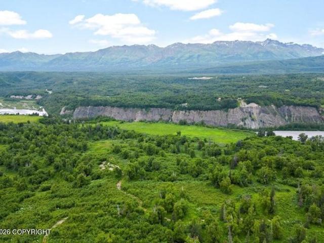 8000 N Quaking Aspen Rd, Palmer, AK 99645