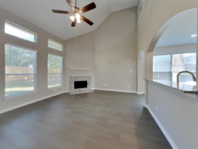 8000 N Tarrytown Crossing Drive