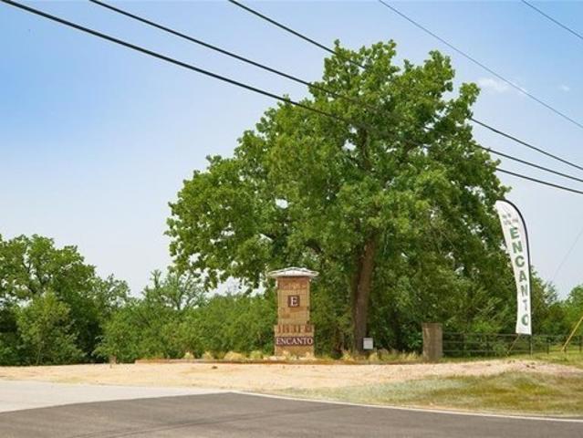 8000 Alegre Ct, Azle, TX 76020