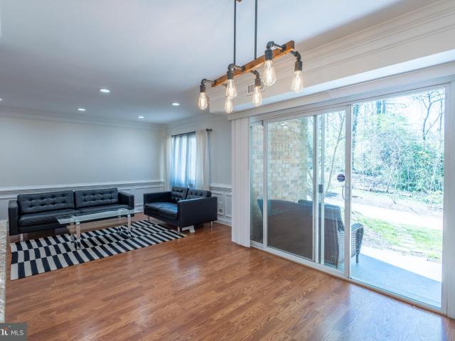 8000 Le Havre Pl, Unit 5, Falls Church, VA 22042 | MLS #VAFX2298 | Compass