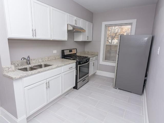 8000 S Justine St 3 Bedroom Apartment for Rent at 8000 S Justine St, Chicago, IL 60620 Auburn Gresham