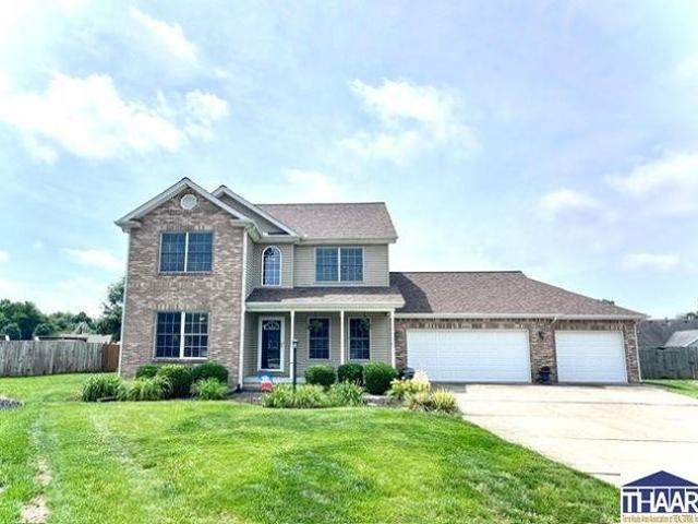 8001 Nene Ct, Terre Haute, IN 47805