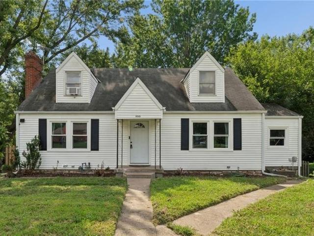 8001 Blue Ridge Blvd, Raytown, MO 64138