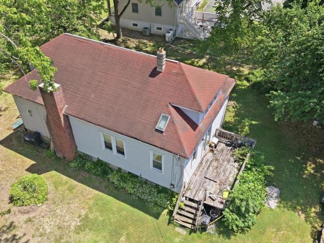 8001 Dogwood Road