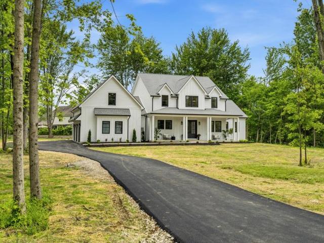 8002 Maxtown Rd, Westerville, OH 43082