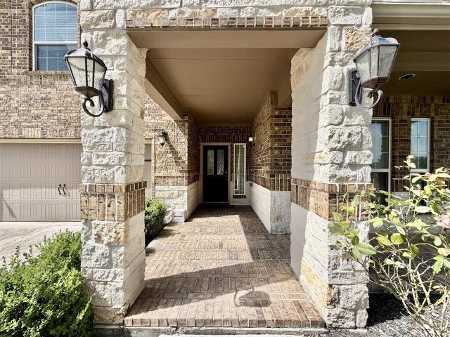8002 Mesquite Hill Lane