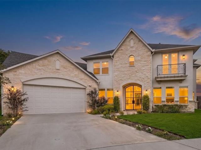 8002 N Circle Dr, Houston, TX 77071