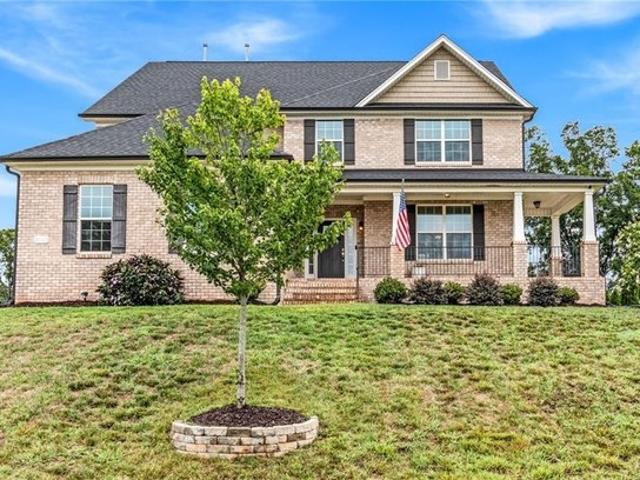 8003 Hacker Dr, Stokesdale, NC 27357