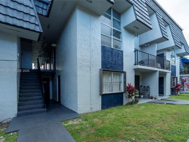 8003 W 6th Ave Apt M, Hialeah, FL 33014