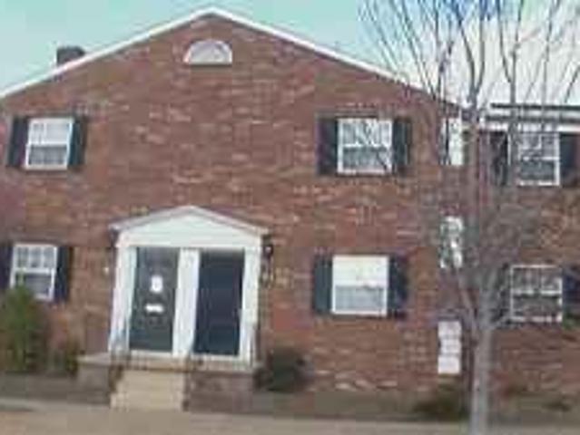 $800 / 3br Free Month of April Rent in TowneClub TowneClub map