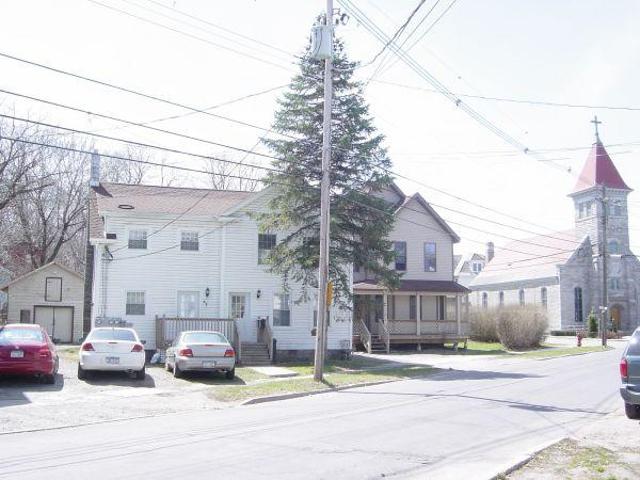 $800 / 3br 800ft² Canajoharie Schools 47 Cliff St. Canajoharie NY 13317 map