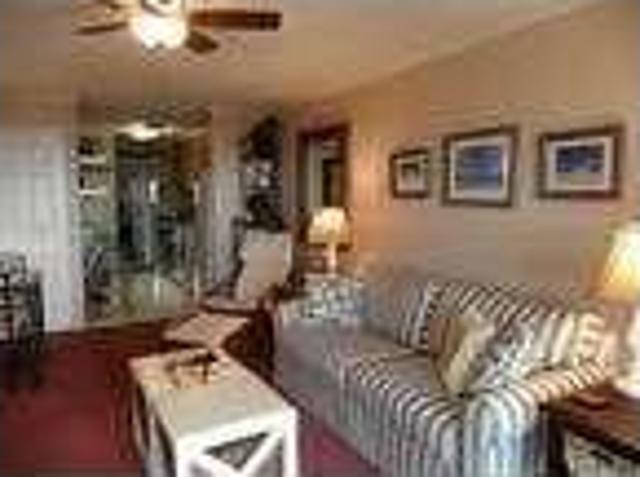 $800 / 1br 615ftÂ² Awesome 1BR OCEANFRONT NORTH OC