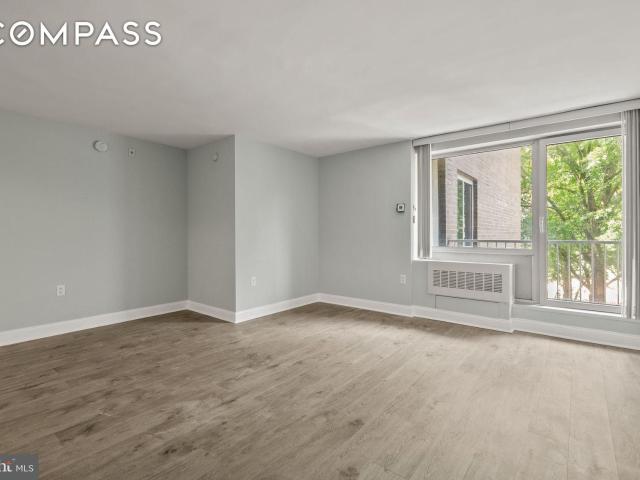 800 4th St SW N325, Washington, DC
