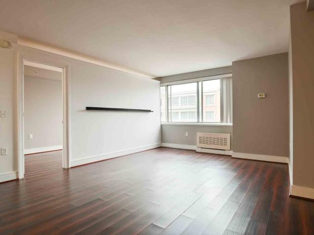 800 4th St SW Apt N411