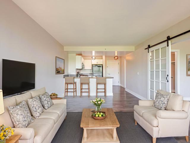 800 4th St SW S504, Studio, 1 full bath