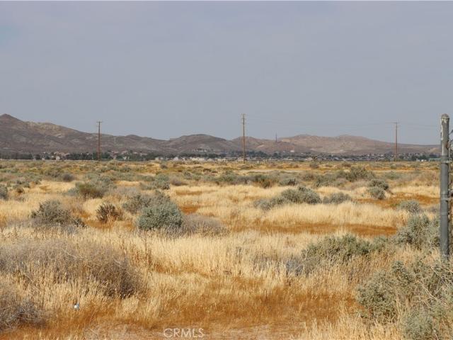 800 52nd St W, Rosamond, CA 93560 | MLS #RS26024 | Compass