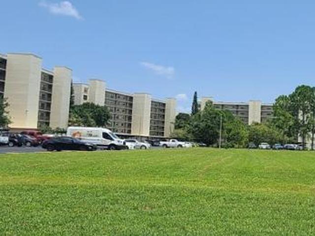 800 Cove Cay Dr #1E Clearwater, FL 33760