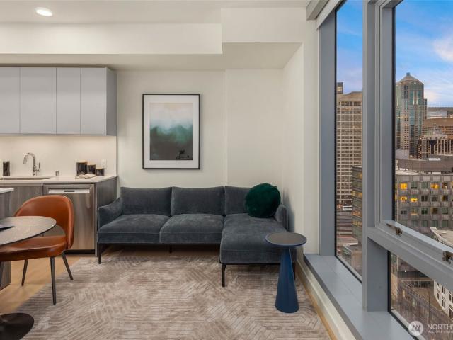 800 Columbia Street # 1612
